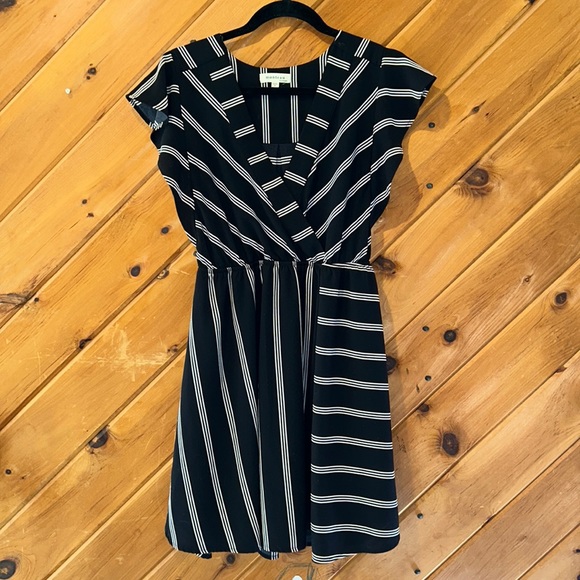 Monteau | Dresses | Monteau Black White Striped Faux Wrap Dress | Poshmark
